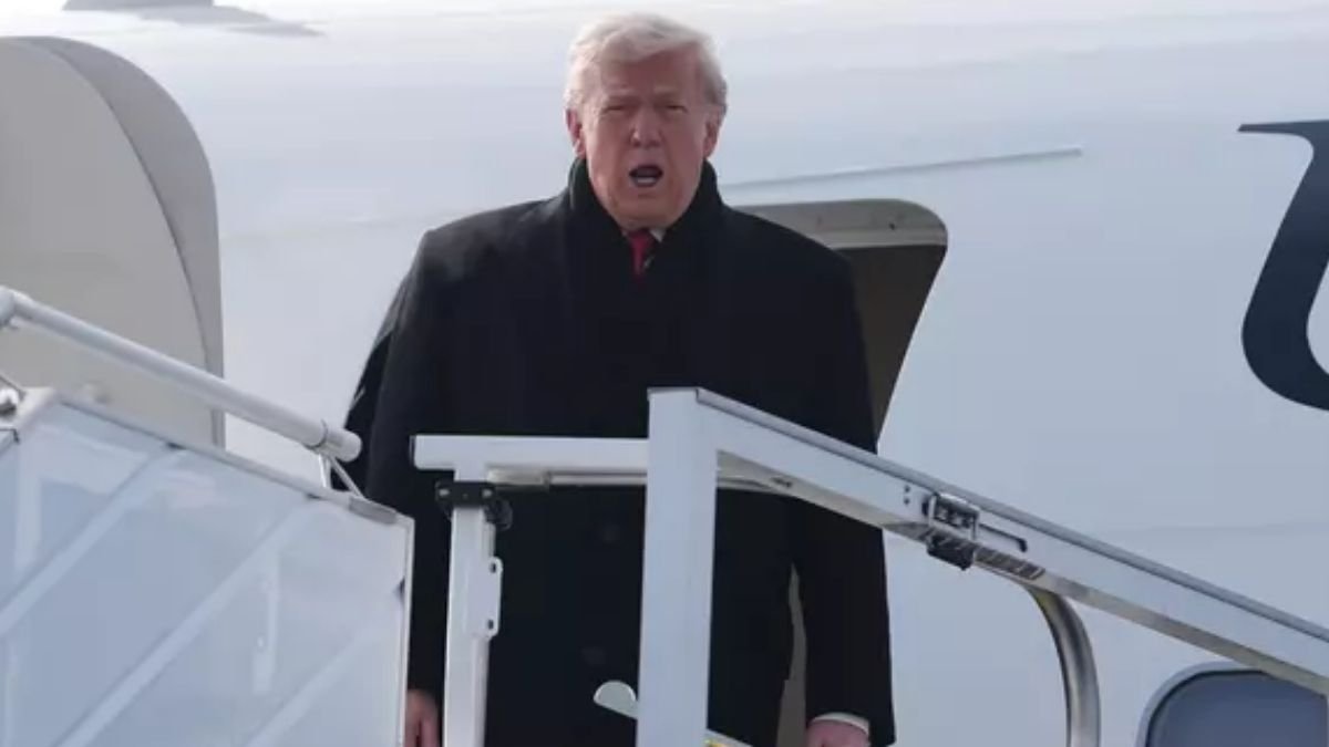 'Look at Him': Trump struggles to climb plane stairs and grabs the rail ...